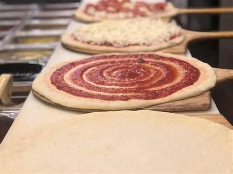 Specializes In Pizza Pizza Whirl