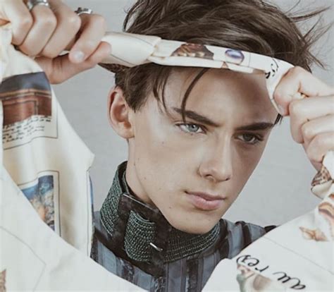 William Franklyn Miller Wiki Height Age Girlfriend Net Worth Bio