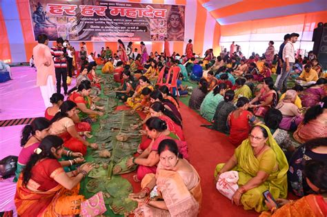 Jamshedpur Sawan Utsav गोपाल मैदान में 200 लीटर गौ दूध से 21 लाख