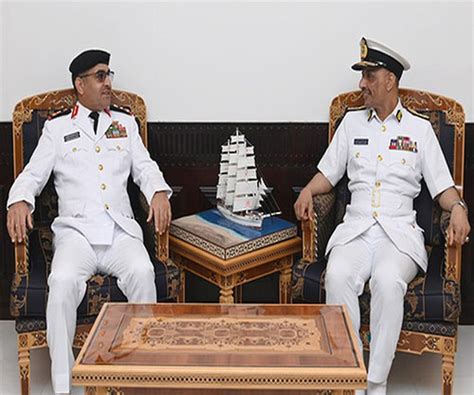 Kuwaits Naval Force Commander Visits Sultanate Of Oman Al Defaiya