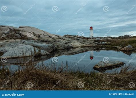 Faro De Peggys Cove Imagen De Archivo Imagen De Rocoso 159601433