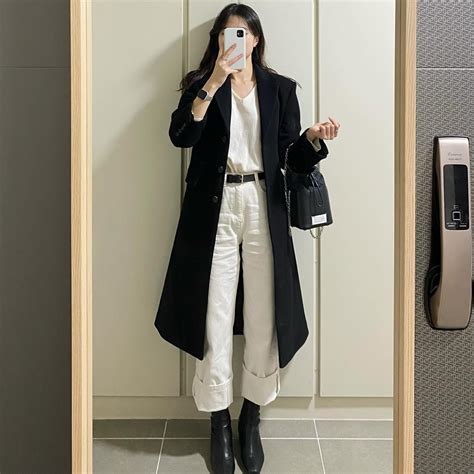 직장인 출근룩 데일리룩 출근룩 데일리룩 코디 실패없는 블랙 화이트 조합 🖤🤍 Outer 놈니크 Cashmere 3 Buttons Coat Black