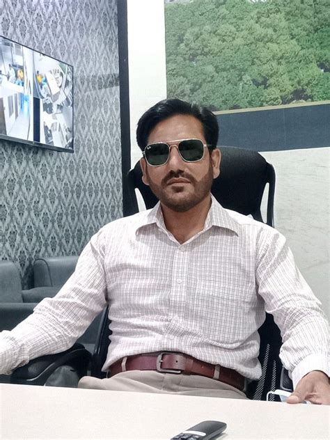 Najeeb Khan On Linkedin Job Hr Share Experience Hrjobs Management Linkedin People Jobs