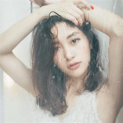 Jun Vũ Từ Hot Girl Trà Sữa Thuần Khiết đến Nàng Mẫu Sexy đầy Gợi Cảm