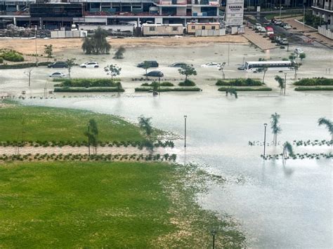 Heavy Rains Cause Rare Flooding In Dubai Dartjets