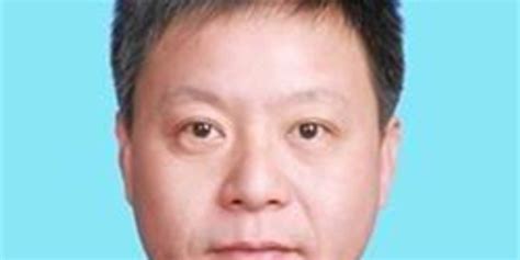 沈晓明当选为海南省省长图简历手机新浪网