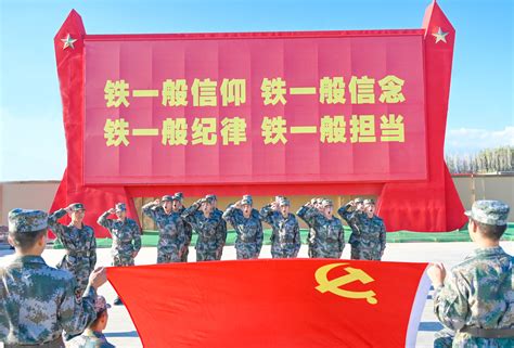 陆军第76集团军“铁拳旅”组织2022届新毕业学员排长岗前集训央广网