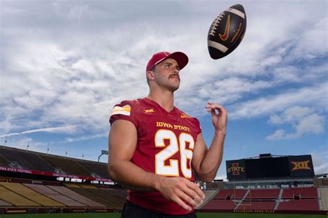 The “snap” That Ended Caleb Bacons Season Sparked A Surge In The Isu