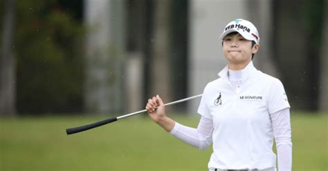 박성현 10주만에 세계랭킹 1위 쭈타누깐에 내줘