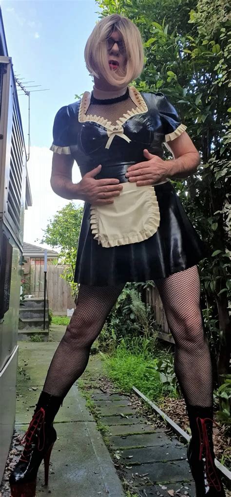 Rachel S Back As A Latex Maid Nude Pics Xhamster