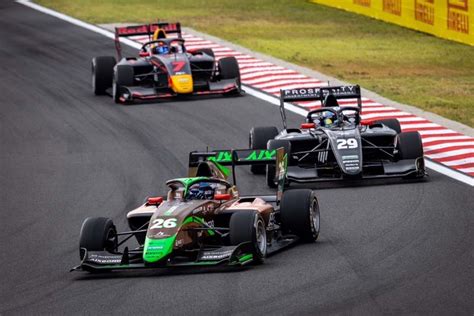 โลกธุรกิจ “เติ้น ทัศนพล” สร้างประวัติศาสตร์ พาธงชาติไทย ขึ้นโพเดี้ยมฟอร์มูล่า3 F3