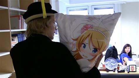 Weeaboo Wants To Get Married With His Body Pillow Legalize 2d Anime Marriage Youtube