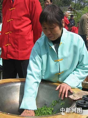 杭州首次评出绿茶皇后高级炒茶技师 图 滚动新闻 新浪财经 新浪网