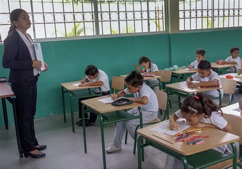 Plan educativo de Ecuador será reformado El Heraldo
