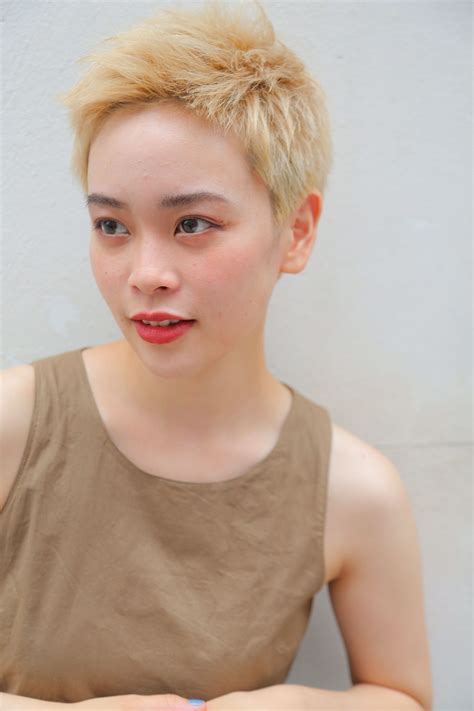 【ベリーショート×パーマ】でおしゃれ女性に早変わり。カタログ紹介 Arine アリネ