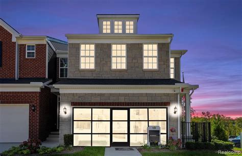 337 Strawberry Dr Rochester Hills Mi 48307 Trulia
