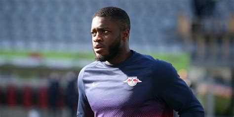 Neuer Bayern Star Deshalb Wurde Leipzigs Upamecano Als Kind Immer