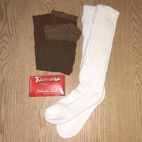 New Hooters Girl Uniform Footless Pantyhose And Scrunch Gem