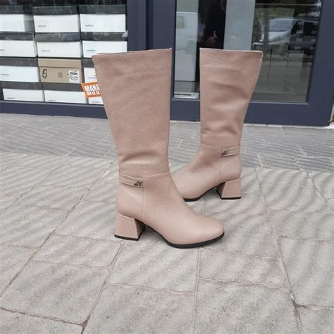 Жіночі зимові чоботи на куражна шкіра — ціна 2205 грн у каталозі Чоботи