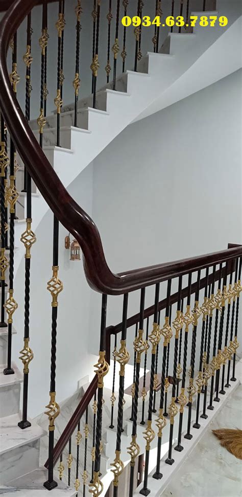 Mẫu Lan Can Cầu Thang Sắt Mỹ Thuật mới Nhất Tháng