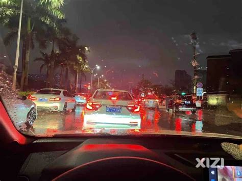 水口这所学校路口超级堵网友回复能改造一下吗？家长堵成狗尚书