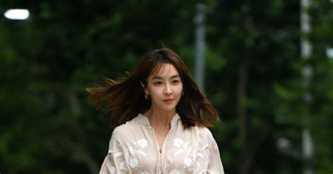 [포토]정유미 종방연 가는 길을 화보로