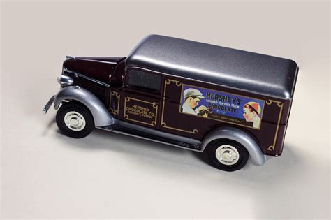 Matchbox 1937 Gmc Van Hershey Chocolate Company Models Of Yesteryear