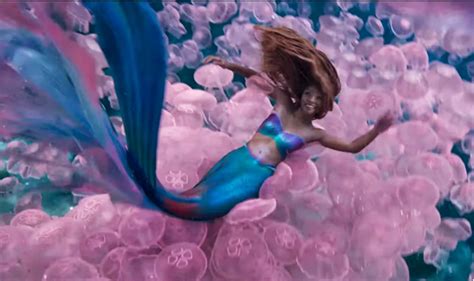 Así de espectacular luce Halle Bailey como Ariel en tráiler de La