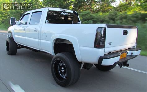 2003 Gmc Sierra 2500 Hd With 20x12 44 Hostile Sprocket And 33125r20