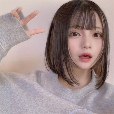 なな nana 22776 Threads Say more