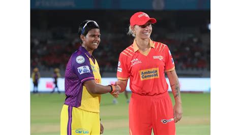 Gg Vs Upw Gujarat Giants Defeat Up Warriorz By 6 Wickets In Wpl 2025