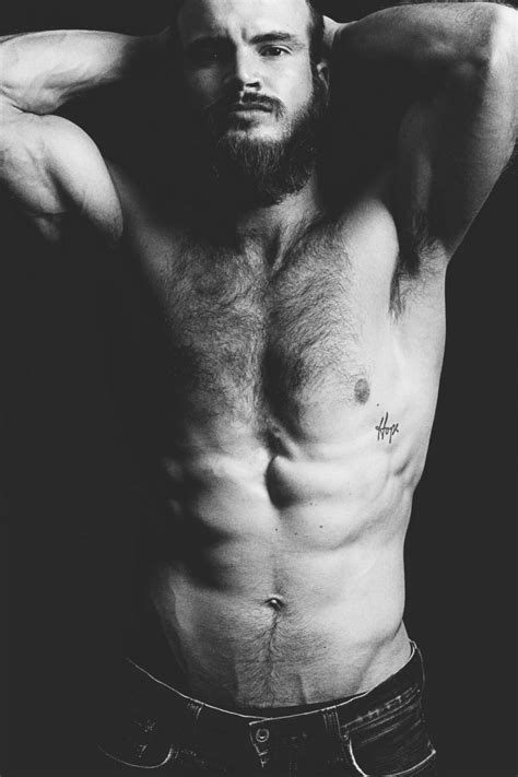 Pictures Of Caitlin Custer