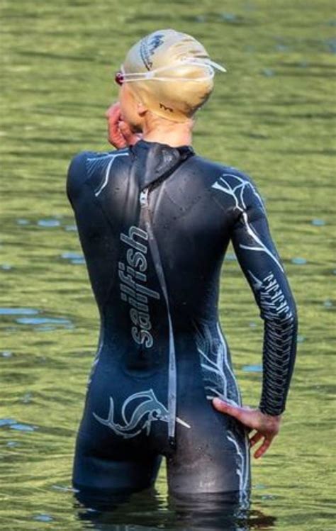 Pin By Rubber Diver On Wetsuits Diving Wetsuits Wetsuit Girl Wetsuit