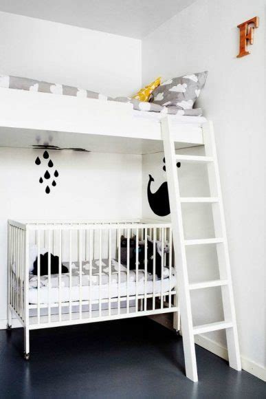 Habitación Compartida Con Cama Y Cuna