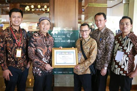 Penganugerahan Pengawasan Kearsipan Tahun Kemensetneg Raih Predikat Sangat Memuaskan
