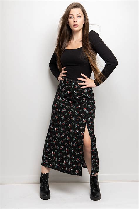 Hannah R New View Modeling Hannah R New View Modeling