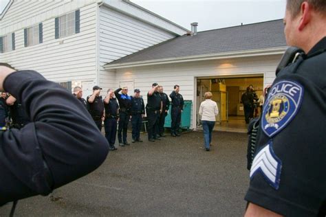Enumclaw Police Mourns Loss Of 20 Year Veteran Enumclaw Wa Patch