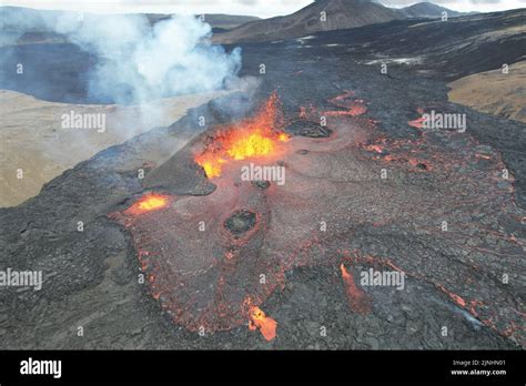 Iceland Volcano 2022 Volcanic Eruption In Meradalir Valley Reaykjanes