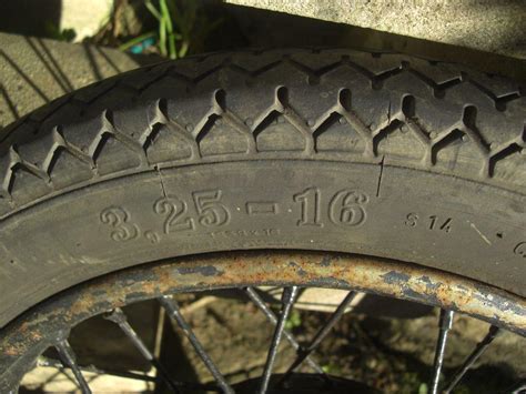 Kola Na Historick Motocykl A V Etn Du A Pl Aukro