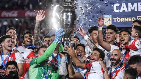 River Aplastó A Colón En Santiago Del Estero Y Se Quedó Con El Trofeo
