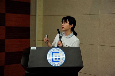哲学与宗教学学院成功举办第六届“哲思宗韵”本科生学术论坛 哲学与宗教学学院