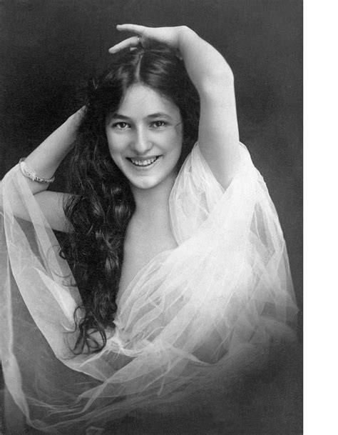 Evelyn Nesbit 1884 1967 Evelyn Nesbit Portrait Vintage Portraits