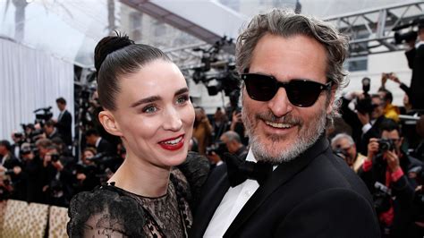 Rooney Mara Y Joaquin Phoenix Esperan Su Primer Hijo Infobae
