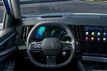 Nouveau Rafale E Tech hybrid SUV coupé Renault