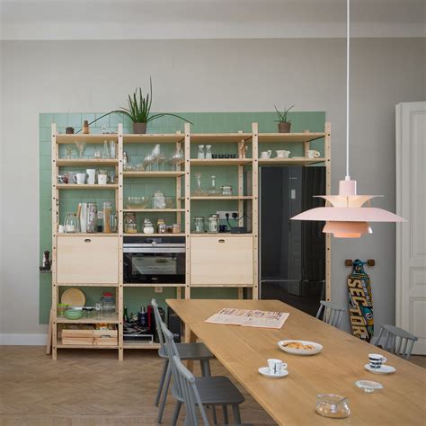 10 Popular Homes From Dezeens Pinterest Boards That Use Colour Blocking