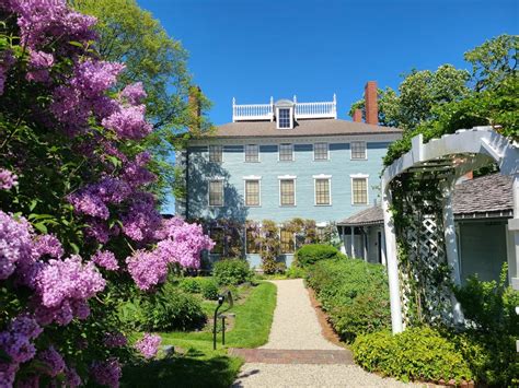 Visit The Stunning Historic New Hampshire Home Of Founding Father