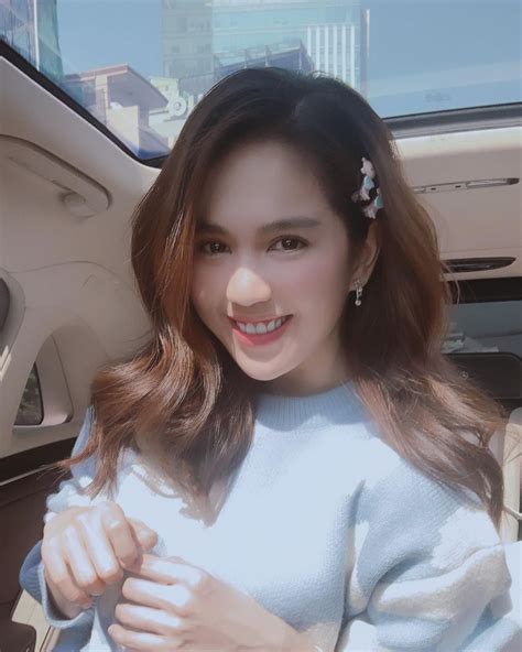 Đang Mê Khoe Body Ná Thở Ngọc Trinh Bỗng Lật Kèo Với Style Gái