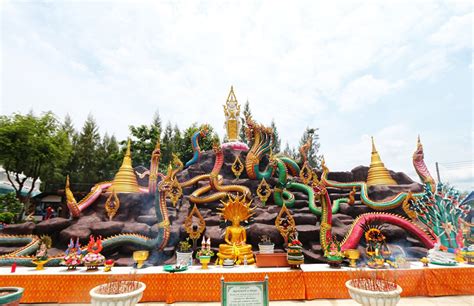 วัดดอนขนาก นครปฐม ชวนสายมูไหว้พระนอน ขอพรพญานาค 9 ตระกูล