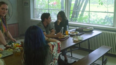Utz Chips In Pretty Little Liars Original Sin S01e01 Chapter One