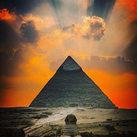 Sawabcenter On Instagram هرم خوفو واحد من أشهر مايعرف بـعجائب